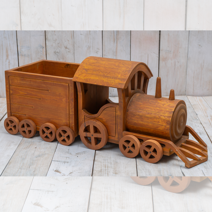 Wooden Train – Caramel Carves props