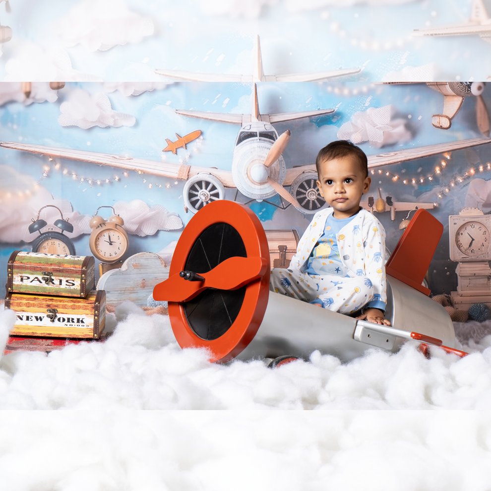 Aviator Theme – Caramel Carves props